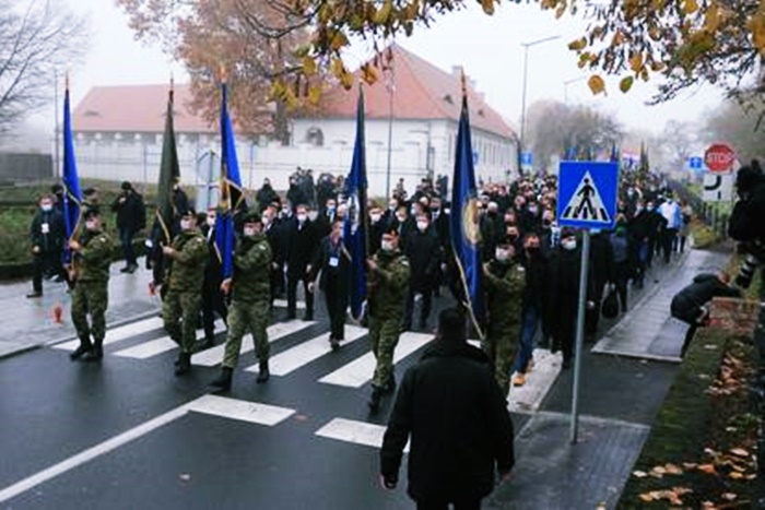 Vukovar: U Koloni sjećanja više hiljada ljudi - Srpskacafe