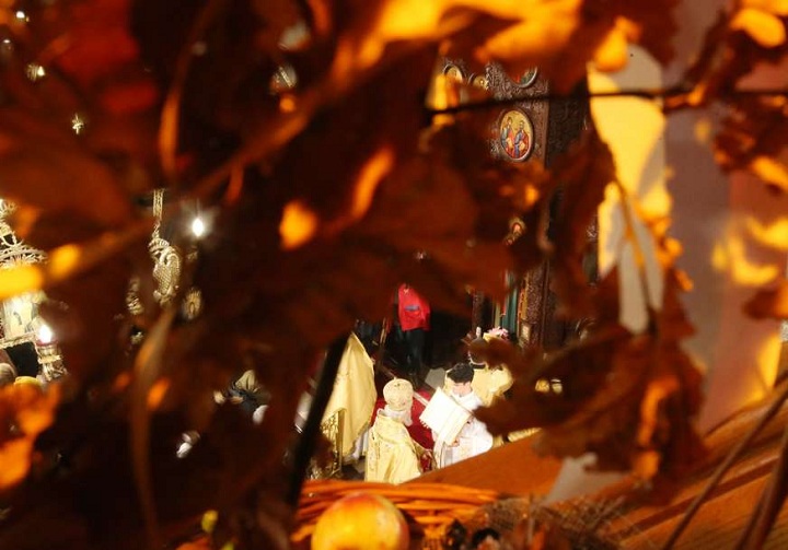 Pravoslavni vjernici obilježavaju Badnji dan: U kuću se unosi badnjak ...